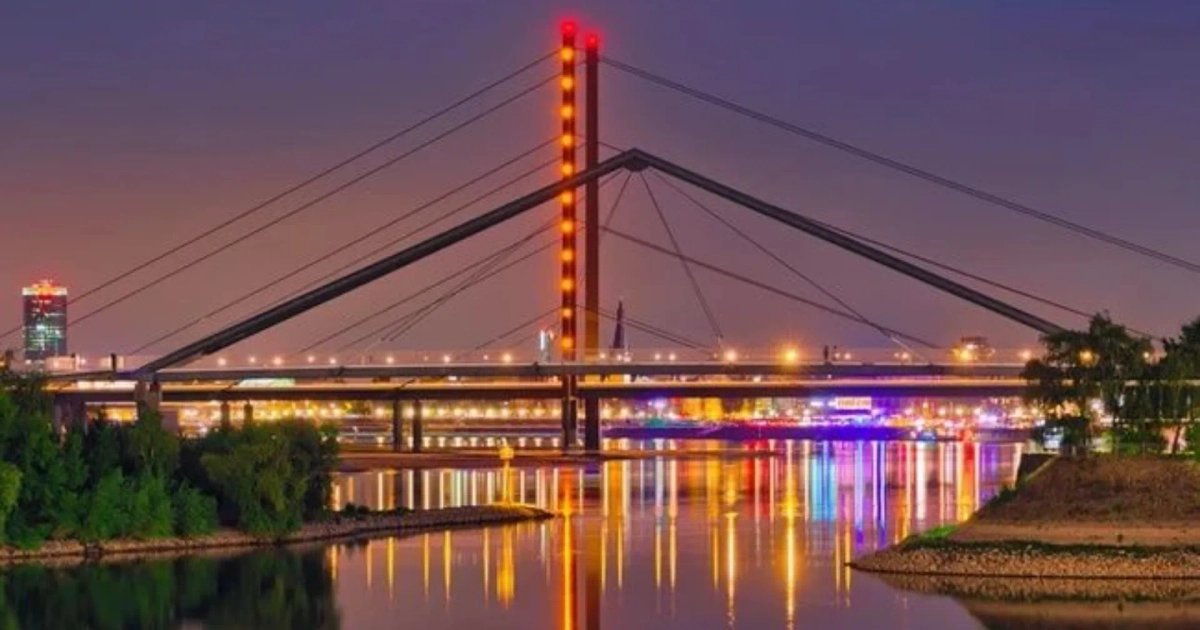 Escort Düsseldorf - Entdecke aufregende Begleitungen | BB Escort